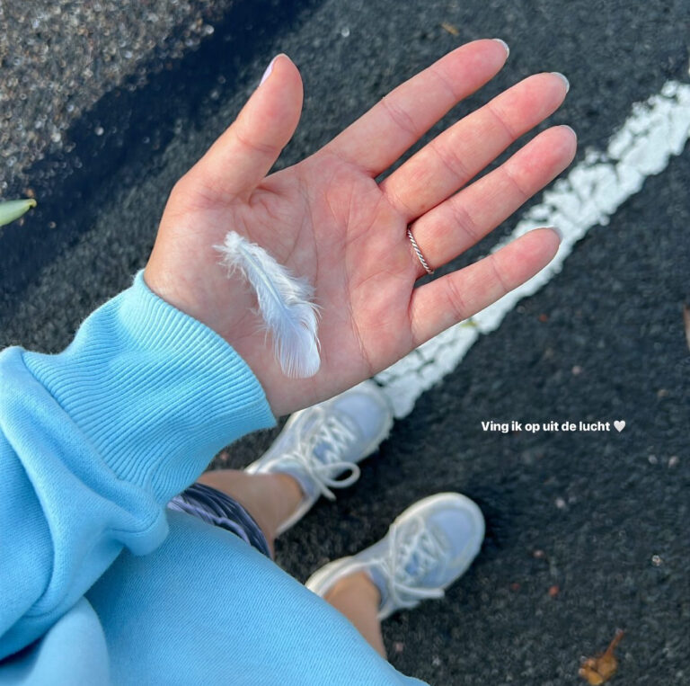 Tekens en symbolen van engelen: Ontvangen en begrijpen - Beyond Prikkels